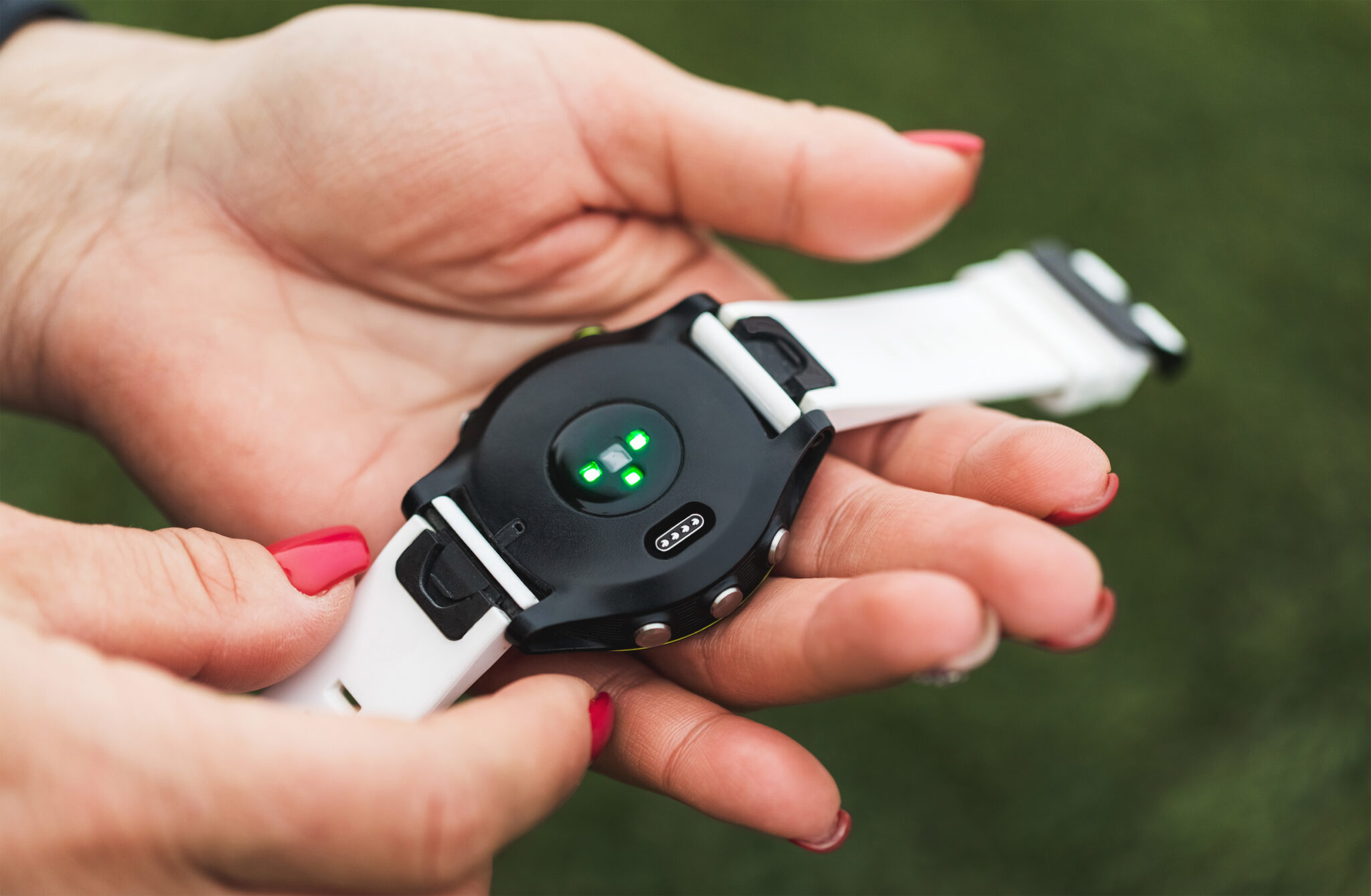 弄懂 HRV（心率變異度），認識 3 種測試方式，跟著世界頂尖強者練心臟，隨時處於身心最佳狀態 - 張修修的不正常人生